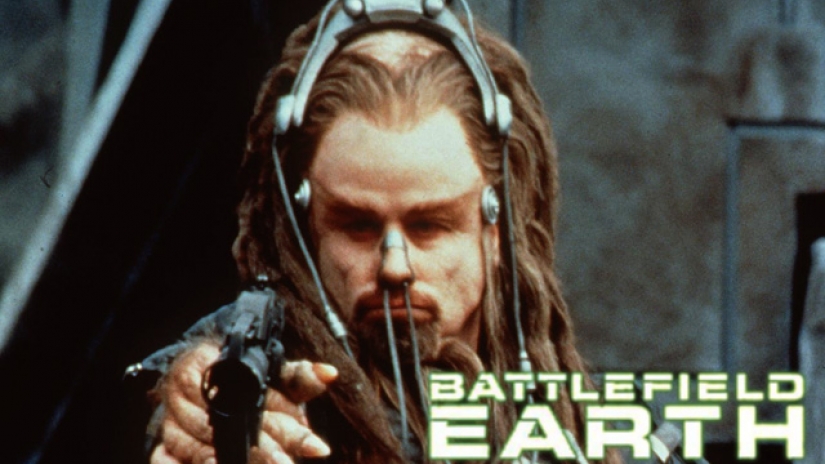 Battlefield Earth – Movie Review – Slick Dungeon's Dusty Tomes and ...